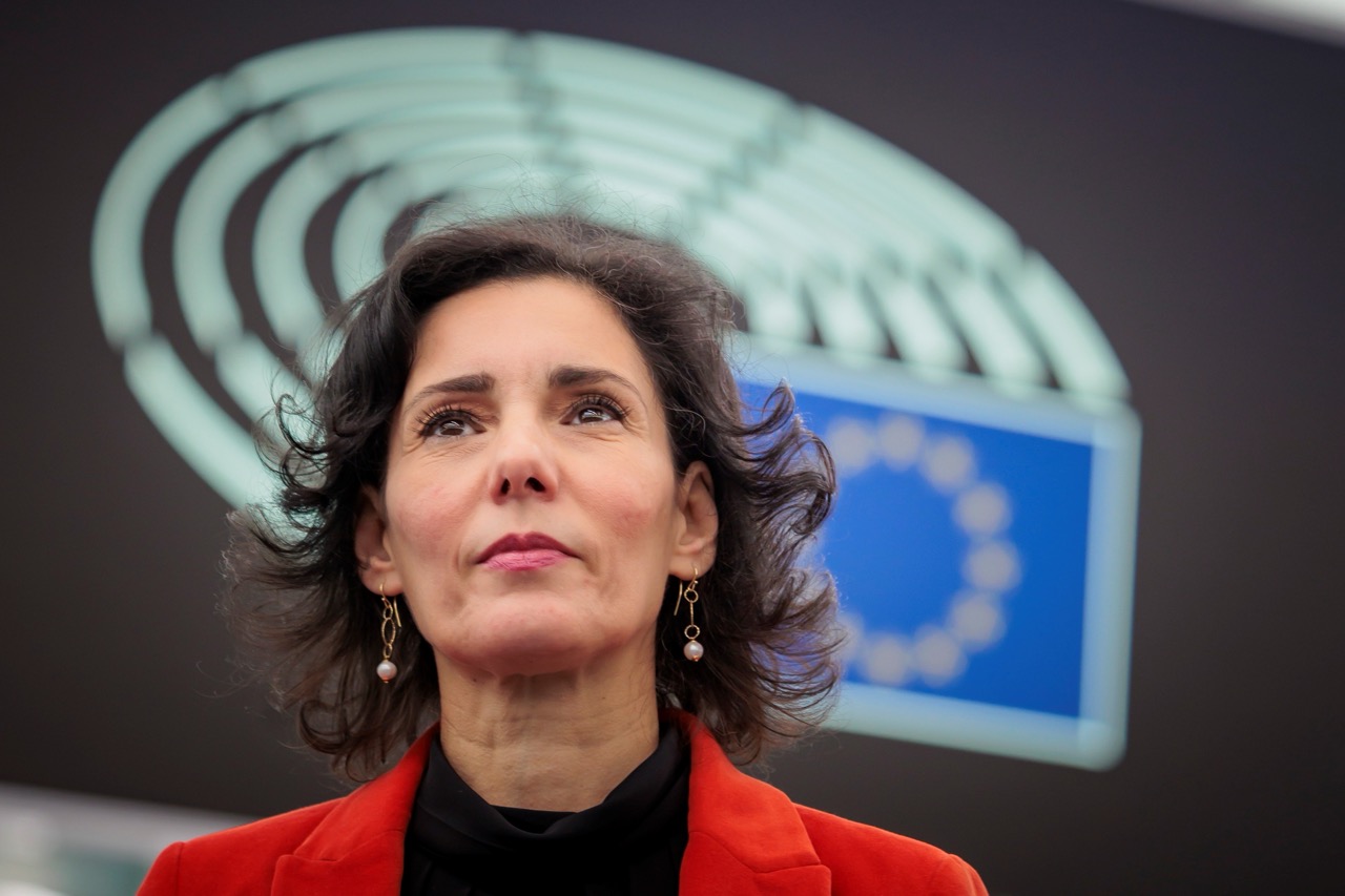 Hadja Lahbib | Du monde à Bruxelles : 2 ans au service des Belges ...